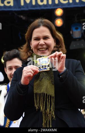 Verena Dietl Buergermeisterin bekam Faschingsorden Narrhalla ...