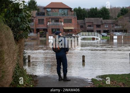 Marlow, UK. 5th January, 2024. Floodwater in the grounds of the ...