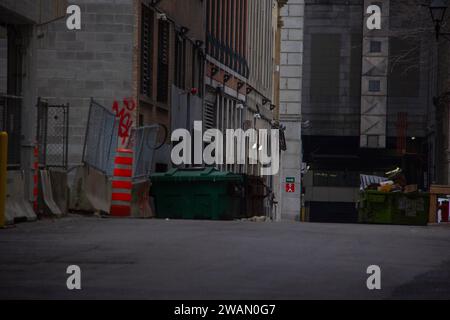 garbage in a dumpster back alley vancouver canada Stock Photo - Alamy
