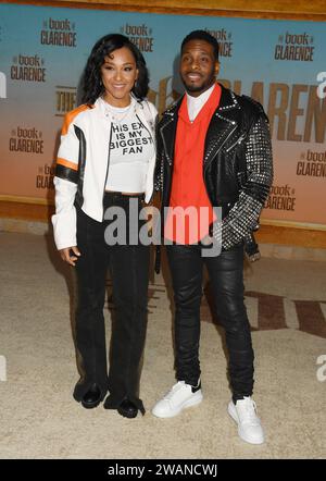 Kel Mitchell, wife Asia Lee-Mitchell and family at the Nickelodeon Kids ...