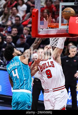 Chicago Bulls center Nick Richards (13) grabs a rebound during the ...
