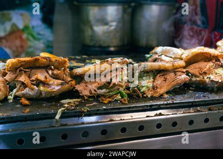 Sandwich stand in Guadalajara, Mexico. Fast food stand Stock Photo - Alamy