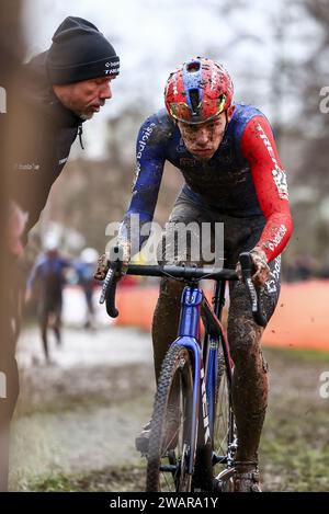 Team Manager Sven Nys and Belgian Arthur van den Boer pictured during ...