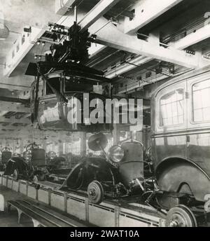 Car chassis assembly line at FIAT Automobiles Lingotto factory, Turin ...