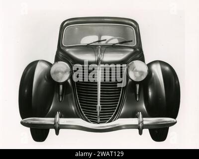 FIAT 2800 Torpedo car, Italy 1940 Stock Photo - Alamy