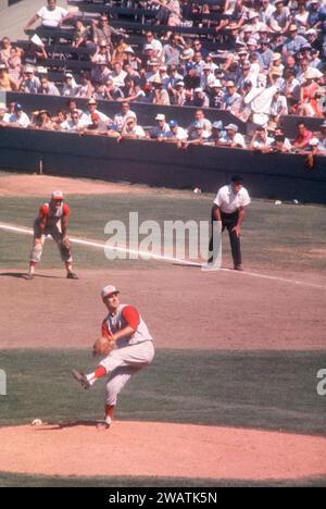 Cincinnati Reds first baseman Joey Votto walks off the field after ...