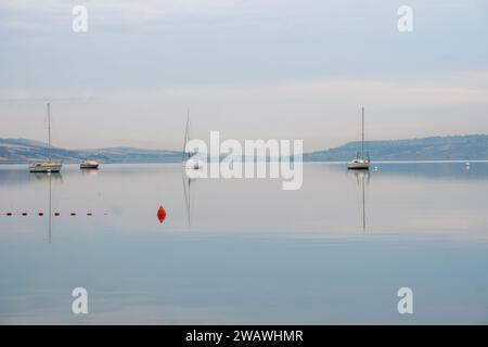 Tbilisi sea, reservoir and boats with deflated sails Stock Photo - Alamy
