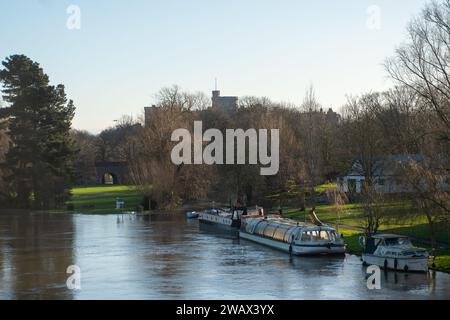Windsor, UK. 7th January, 2024. A Flood Alert for the River Thames in ...