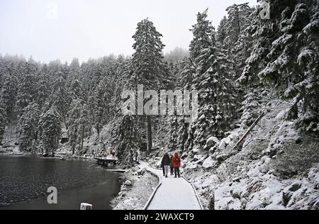 Seebach, Germany. 07th Jan, 2024. On the B500 federal highway in the ...