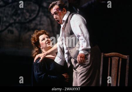 Jane Eaglen (Floria Tosca) in TOSCA at English National Opera (ENO ...