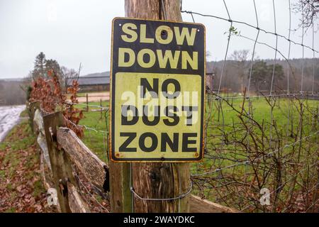 Colgate, January 4th 2024: Slow Down No Dust Zone signage Stock Photo ...