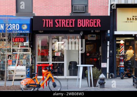 Smash Burger restaurant in New York Stock Photo - Alamy
