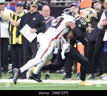 Atlanta Falcons linebacker Andre Smith (59) works during the second ...
