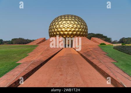 Meditation centre Matrimandir or Matri Mandir, future city Auroville ...