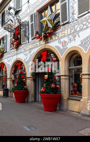 Christmas tree decorated,Colmar,Alsace,France Stock Photo - Alamy