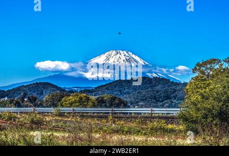 Colorful Snowy Mount Fuji Mountain Yellow Ridge Hakone Kanwagawa Japan ...