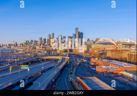 Seattle, Washington skyline in December Stock Photo - Alamy