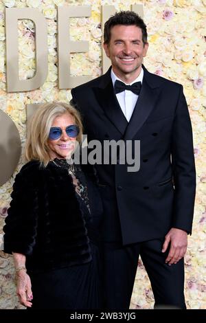 Bradley Cooper mit Mutter Gloria Campano bei der Oscar Verleihung 2024 ...