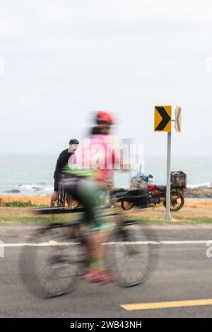 (240108) -- HAIKOU, Jan. 8, 2024 (Xinhua) -- Marian Deborah Rosenberg ...