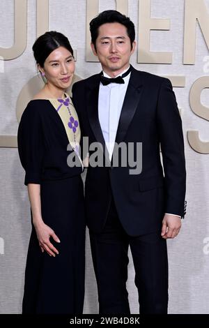 Steven Yeun mit Ehefrau Joana Pak bei der Vanity Fair Oscar Party 2024 ...