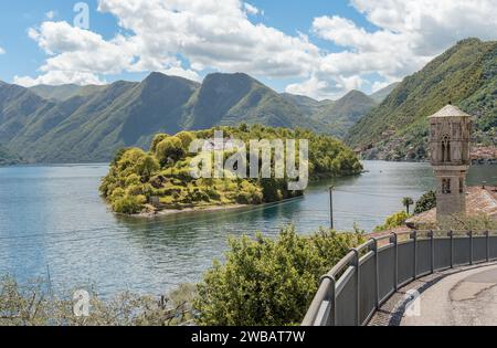 View of Comacina Island on Lake Como Stock Photo - Alamy