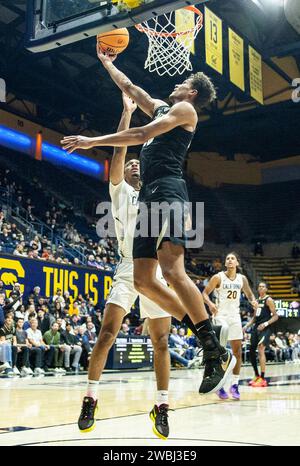 Colorado forward Tristan da Silva (23) drives on Arizona State forward ...