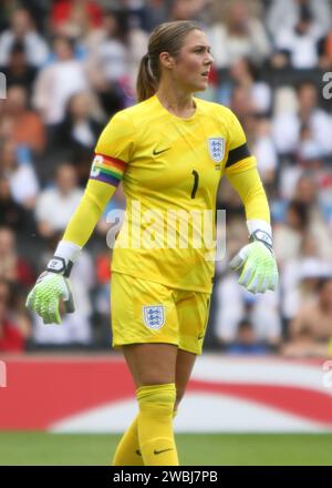 Mary Earps England goalkeeper Lionesses women's football team v ...