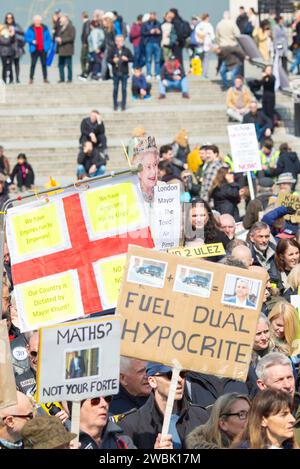 Protesters gather during an anti-ULEZ expansion protest around ...
