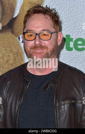 Scott Grimes bei der Premiere der Peacock Serie Ted im AMC The Grove ...
