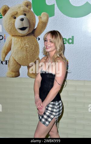 Francesca Xuereb bei der Premiere der Peacock Serie 'Ted' im AMC The ...