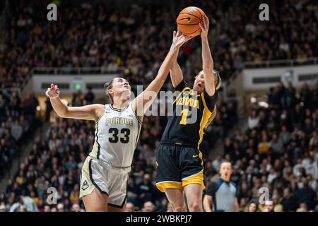 West Lafayette, Indiana, USA. 10th Jan, 2024. Iowa guard MOLLY DAVIS (1 ...