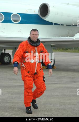 NASA's shuttle training aircraft, a modified Gulfstream II, piloted by ...