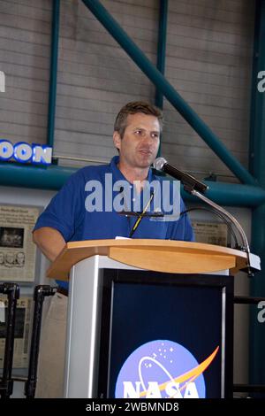 KENNEDY SPACE CENTER, FLA. -- Students from Ronald McNair Magnet School ...