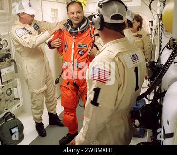 STS-98 Pilot Mark Polansky grins on his arrival at the Shuttle Landing Facility in a T-38 jet ...