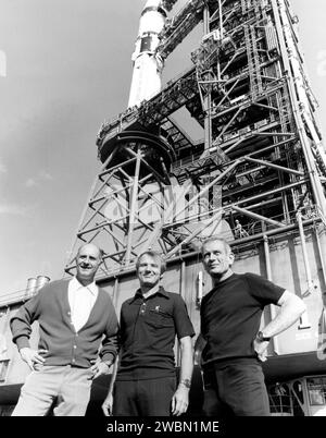 Launch of ASTP Saturn IB (KSC-75C-704 Stock Photo - Alamy