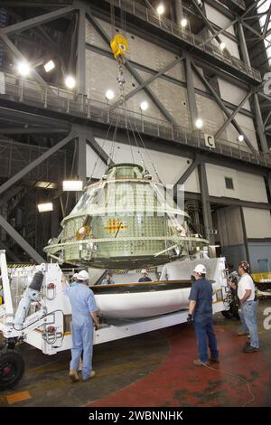 Heavy lift crane on the Orion offshore platform Stock Photo - Alamy