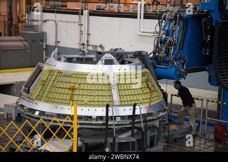 Lockheed Martin engineers at NASA's Michoud Assembly Facility in New ...