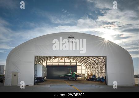 Lockheed Martin personnel perform a move to Run Stall 5, including FOD ...