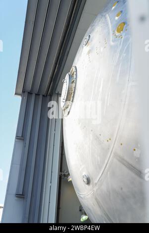 The Artemis III core stage liquid hydrogen tank completed proof testing ...