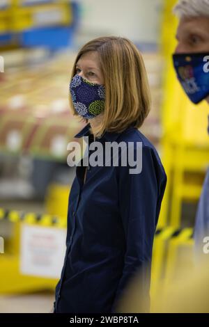 Senior managers at NASA’s Kennedy Space Center pose inside the Florida ...