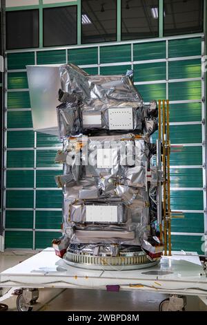 The SPEXone instrument on The Plankton, Aerosol, Cloud, ocean Ecosystem ...