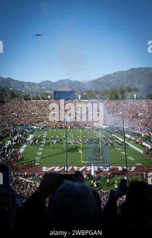 The B2 Bomber does a fly over for the 2024 Rose Bowl college football ...