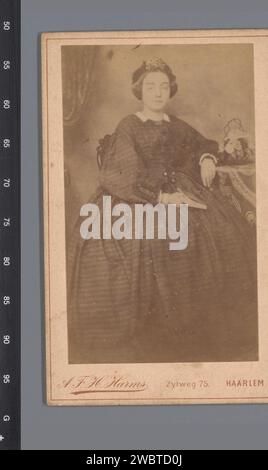 Portrait of an unknown woman, August Ferdinand Heinrich Harms ...