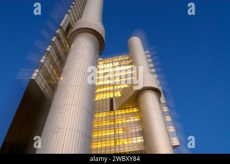 HVB-Tower at sunset, HVB Immobilien, Hypovereinsbank HVB Real Estate ...