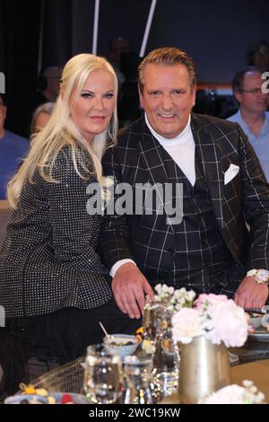 Anna Heesch und Ralf Dümmel bei der Premiere von Winnetou II - Ribanna ...