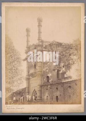 View of Mehtar Mahal at Vijayapura (Bijapur), Karnataka, India ...