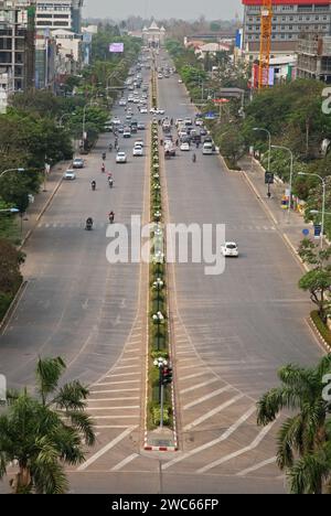 Lang Xang Avenue in Vientiane. Laos Stock Photo - Alamy