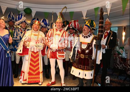 Prinz Karneval Sascha I. Sascha Klupsch und Kinderprinz Julius I. vom ...