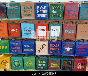 vintage oil cans Stock Photo - Alamy