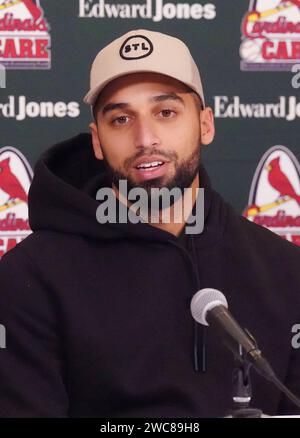 St. Louis Cardinals infielder José Fermín handles a grounder during a ...